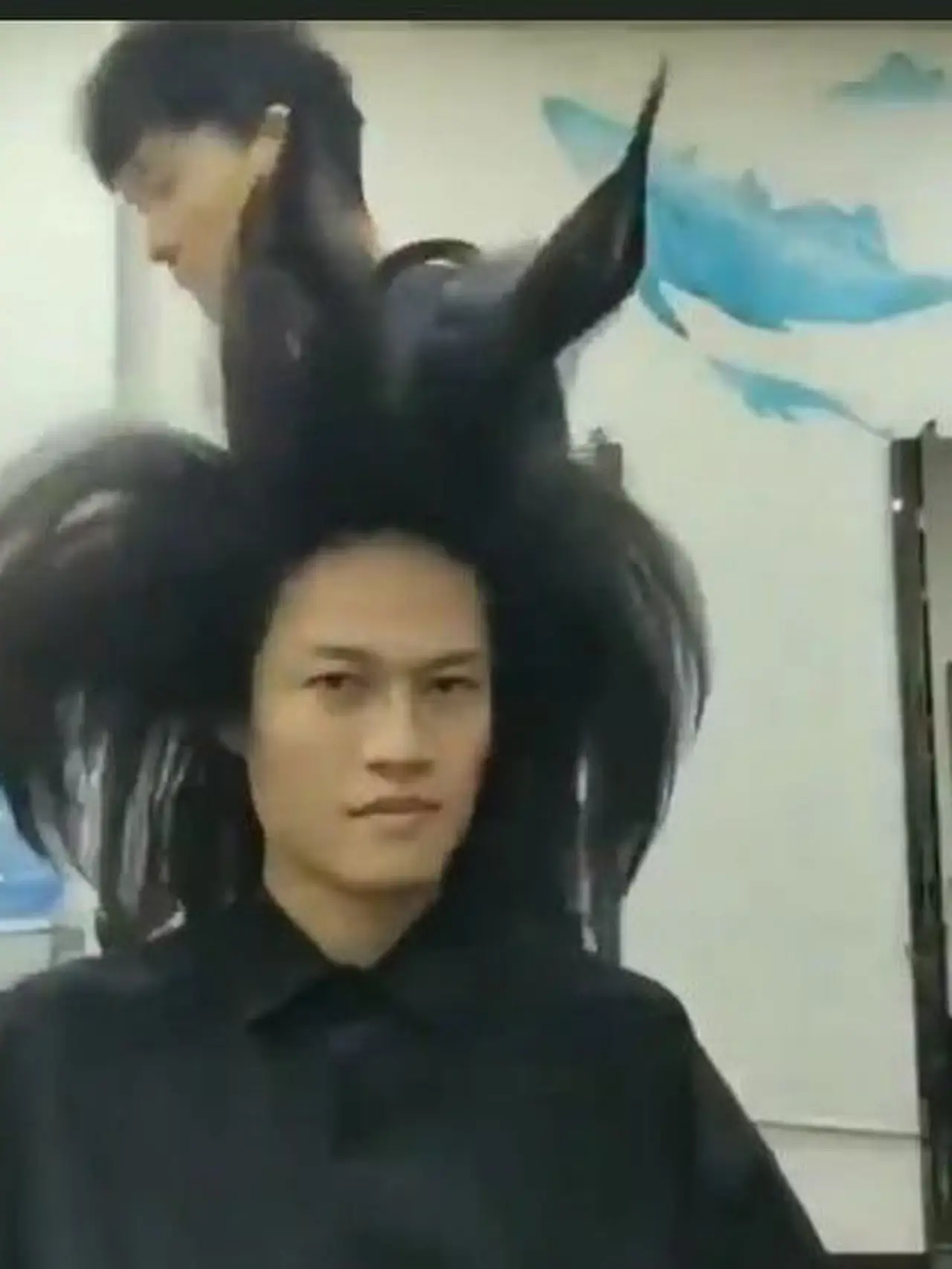 6 Gaya Rambut Cowok Berantakan Ini Absurd, Konsepnya Enggak Jelas - Hot ...