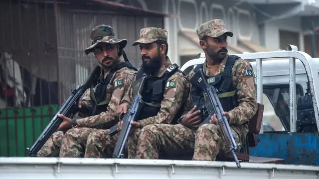 Ledakan Bom di Luar TPS Pemilu Pakistan, 2 Petugas Keamanan Tewas ...