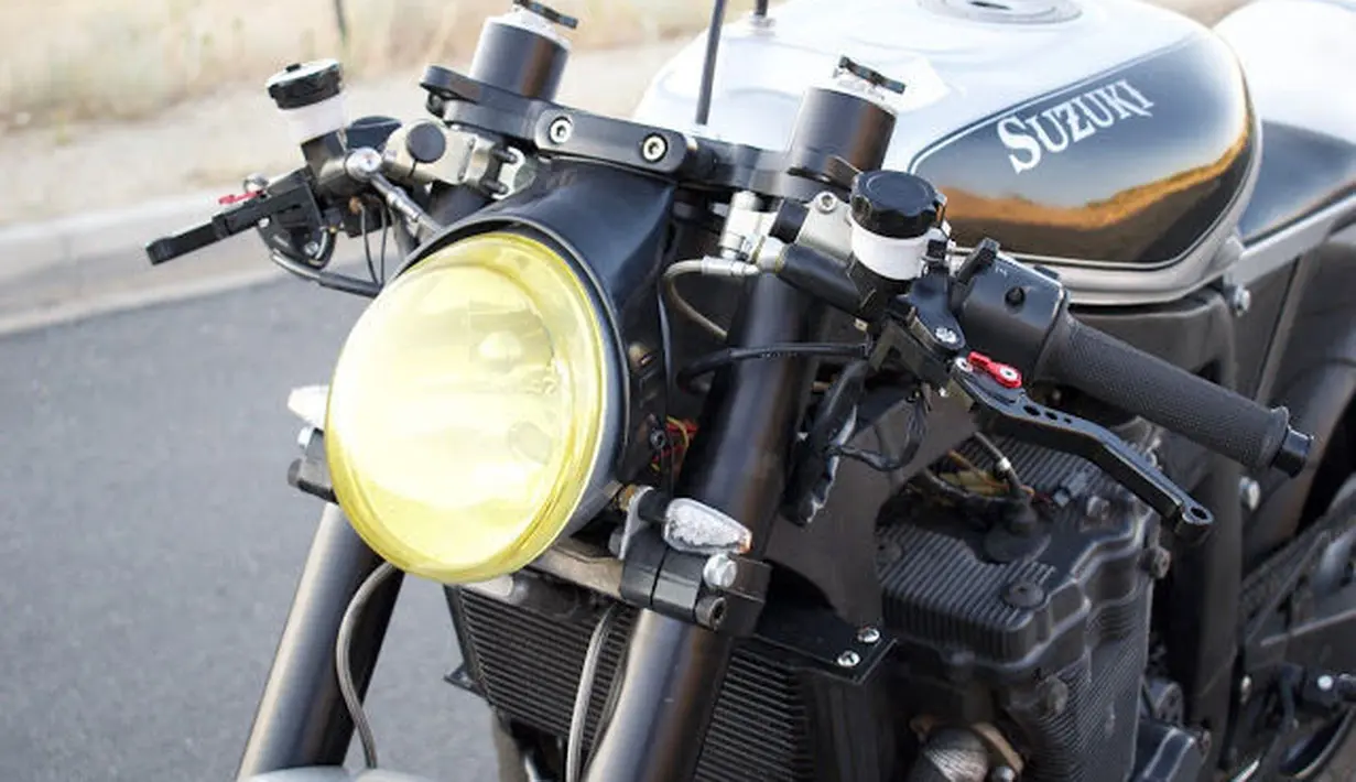 Suzuki Gixxer Kustom Cafe Racer - Photo Otosia.com
