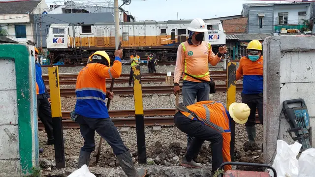 Kurangi Kecelakaan, KAI Daop 1 Tutup 4 Perlintasan Liar - News Liputan6.com