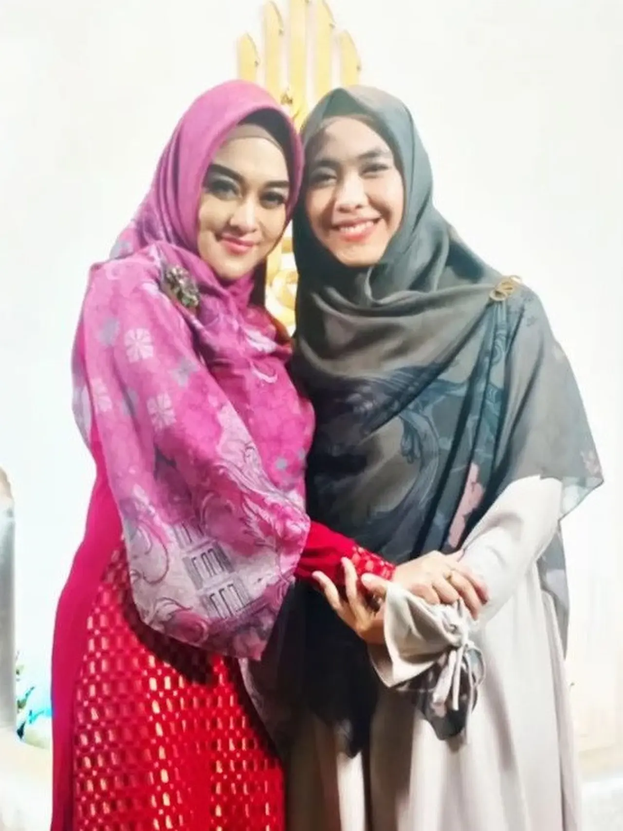 Mantap Berhijab, Ini 7 Potret Zeda Salim yang Jarang Tersorot - Hot ...