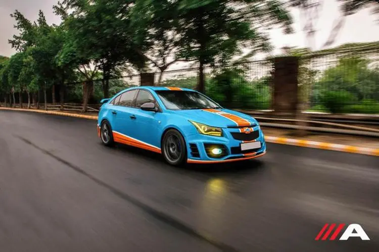 Chevy Cruze ala Gulf Racing Livery - Galeri Otosia.com