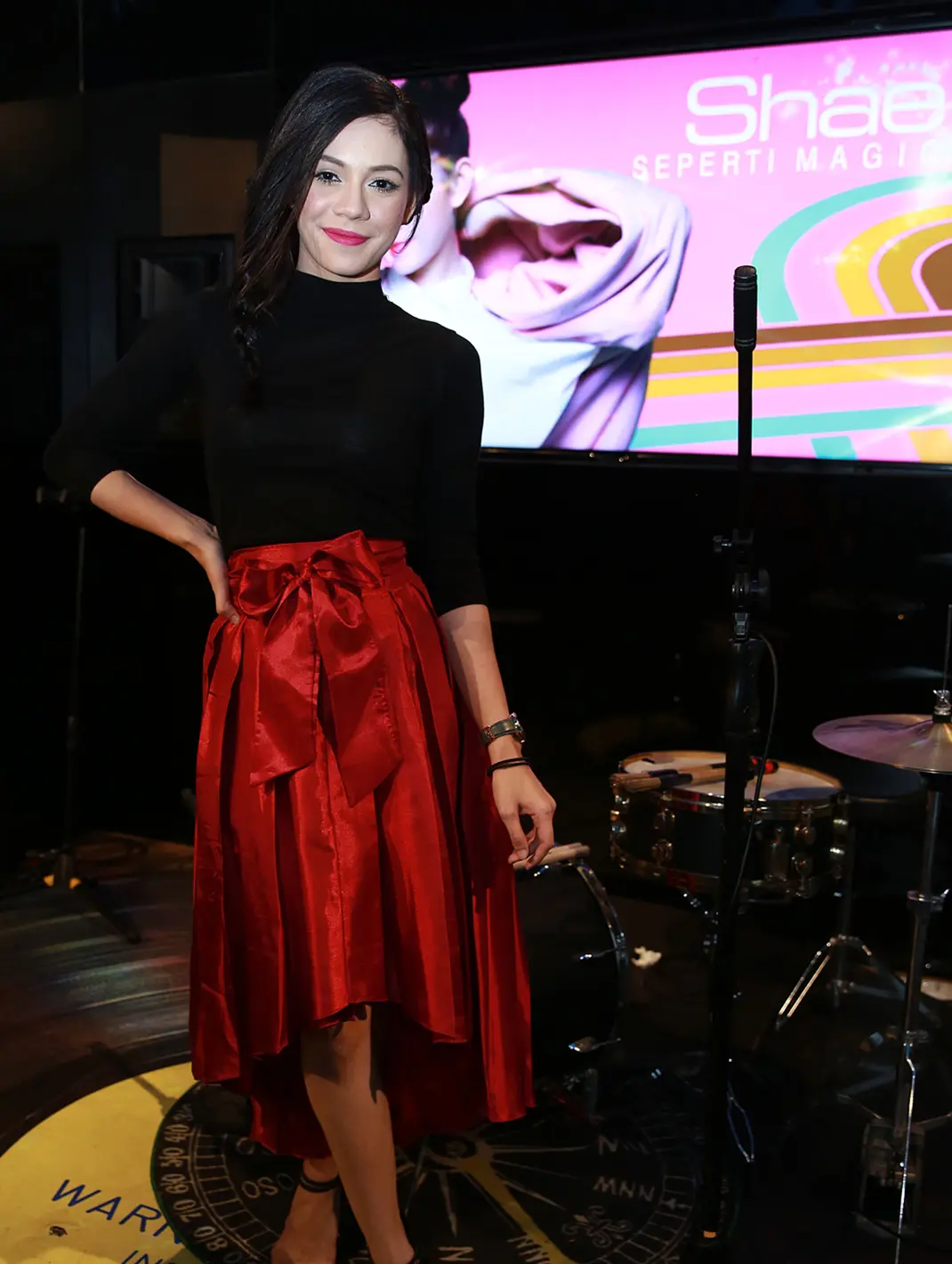 Sukses Dalam Bermusik,Artis Cantik Shae Luncurkan Album Baru Berjudul ...