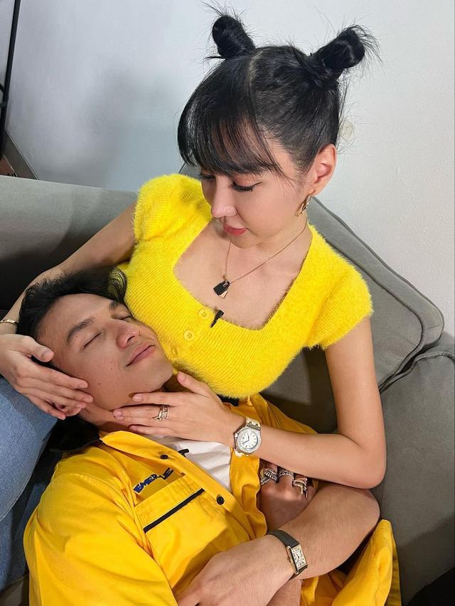 Jefri Nichol Nyaman Tidur di Pangkuan Lucinta Luna hingga Ditegur Fuji ...