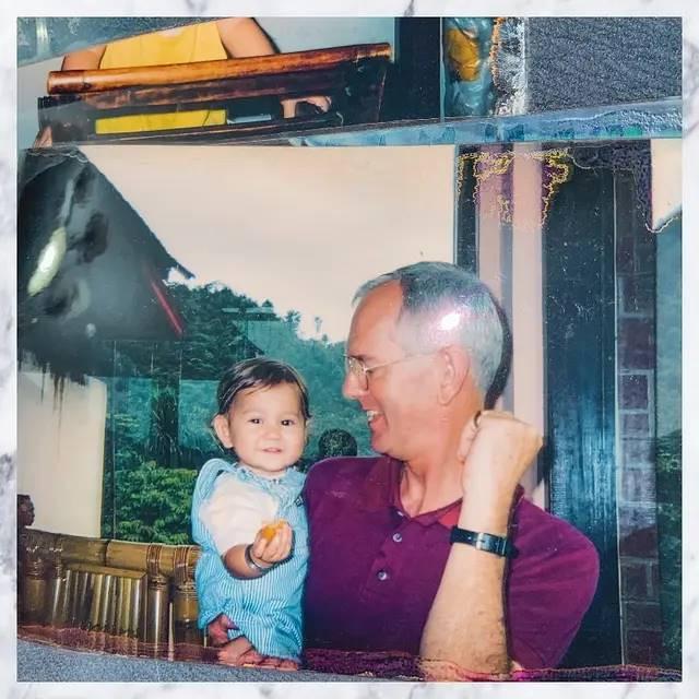 10 Potret Masa Kecil Zoe Abbas Jackson yang Kini Genap Berusia 21 Tahun