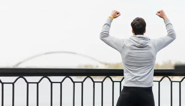 6 Potret Kucing Bergaya Akrobat Ini Bikin Gemas, Ada yang Kayang - Hot ...