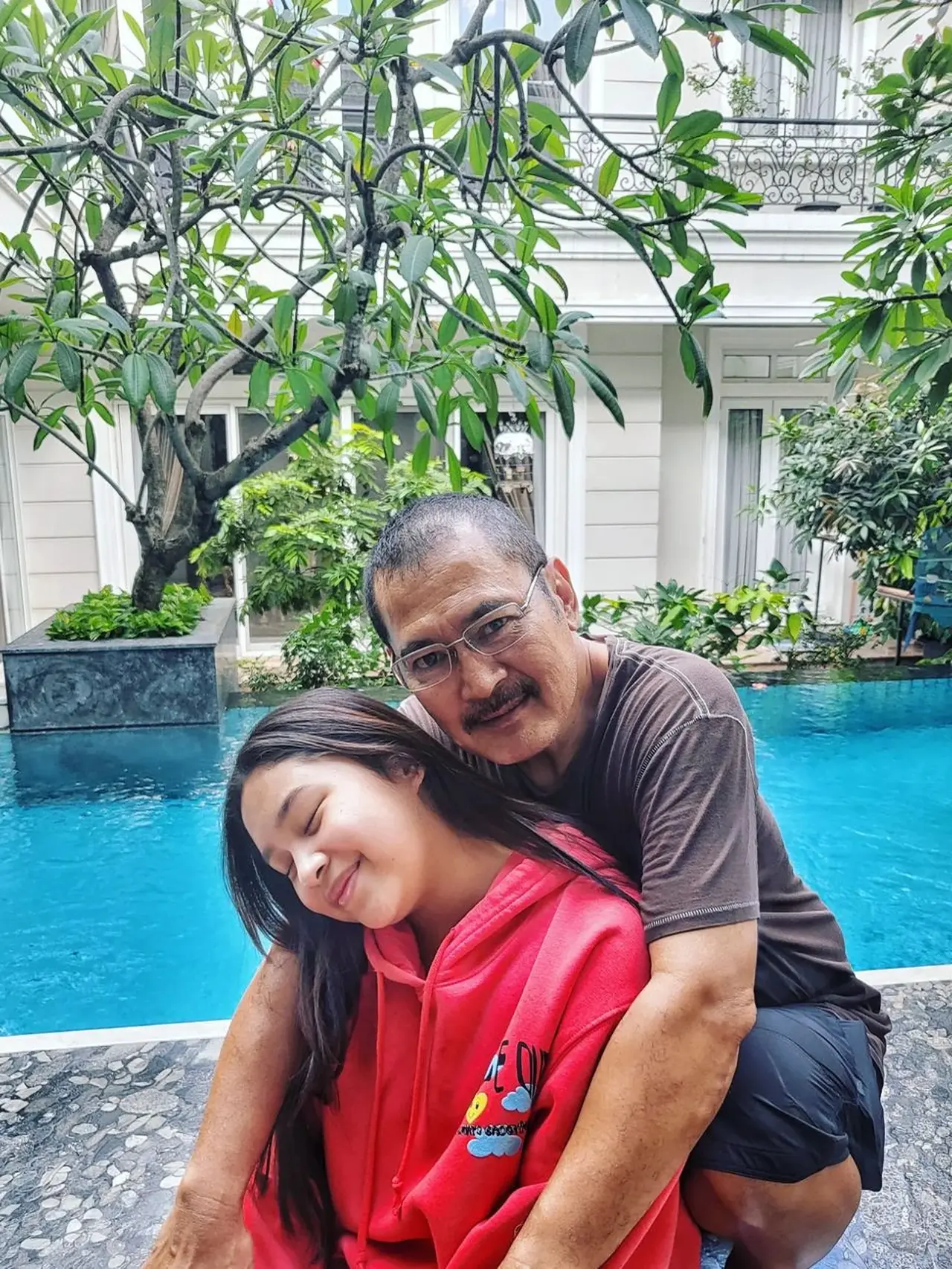 6 Potret Bambang Trihatmodjo Bugar Jelang Usia 70 Tahun: Mesra dengan Mayangsari, Akrab Bareng ...