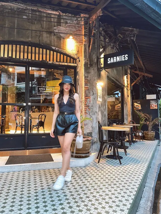 7 Potret Anissa Aziza Liburan ke Thailand Tanpa Raditya Dika dan Anak ...