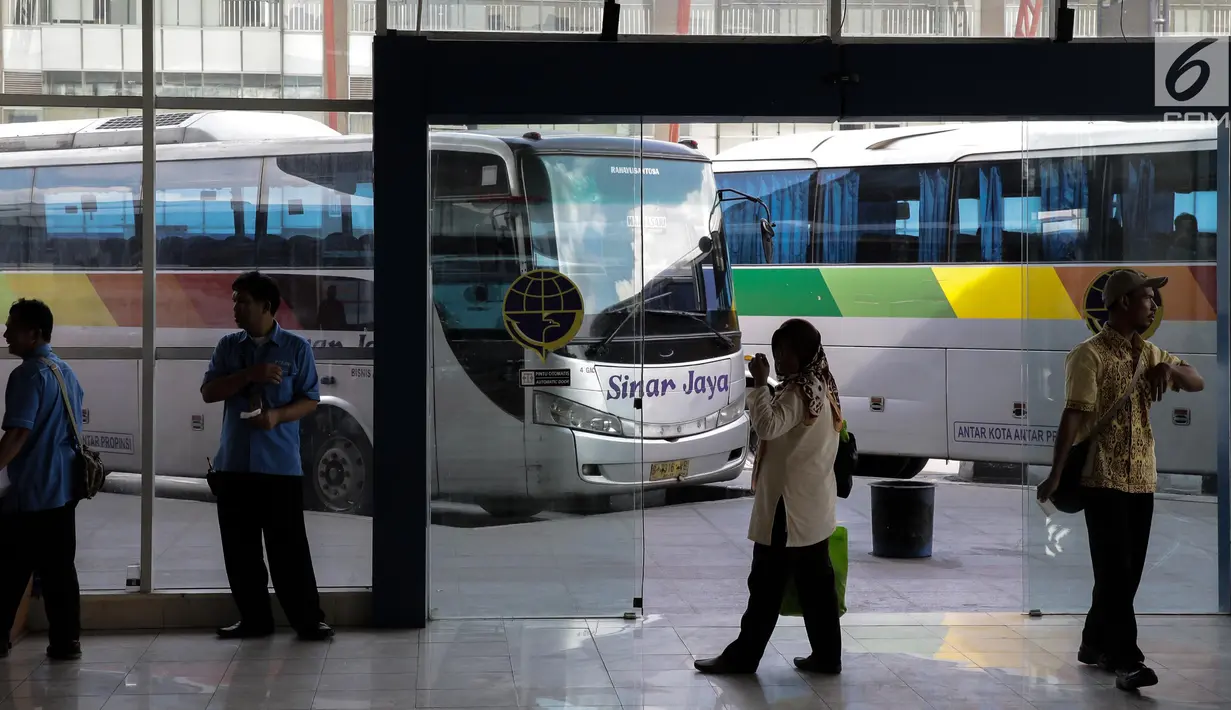 Terminal Pulo Gebang Siap Layani Mudik Lebaran 2017 - Foto Liputan6.com