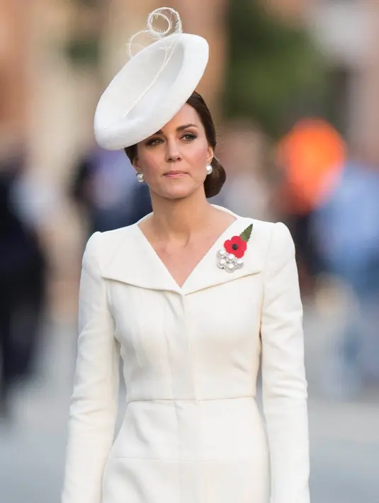 Saat Kate Middleton Gunakan Gaun yang Sama untuk Ketiga Kalinya - Foto ...