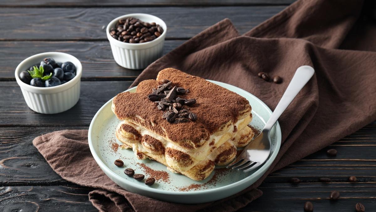 Resep Tiramisu Lembut dengan Siraman Chocolate Ganache - Food Fimela.com