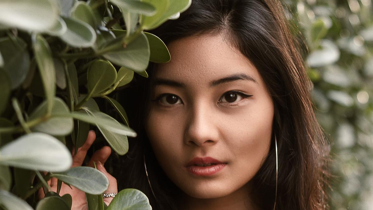 6 Tanda Halus yang Menandakan Kamu Orang yang Sok Tahu