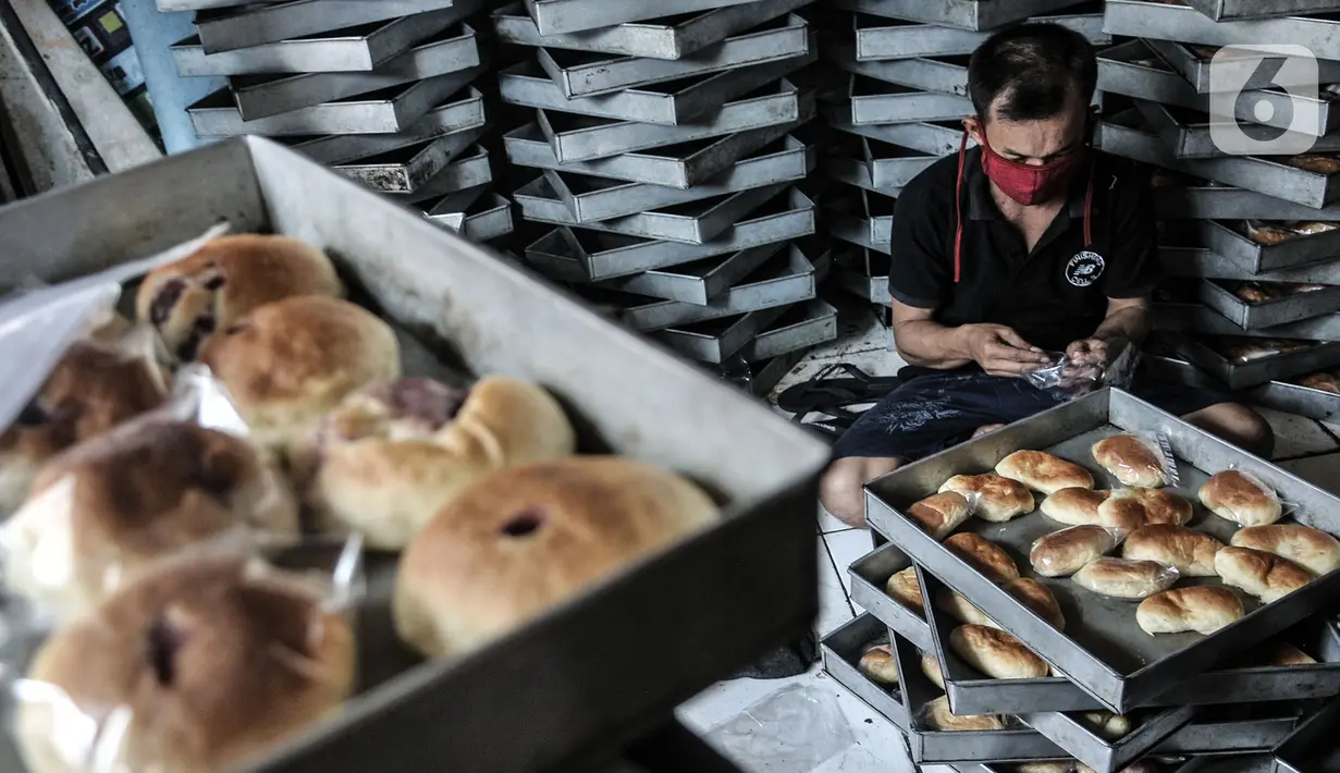 FOTO: Geliat Industri Roti Rumahan di tengah Pandemi - Foto Liputan6.com