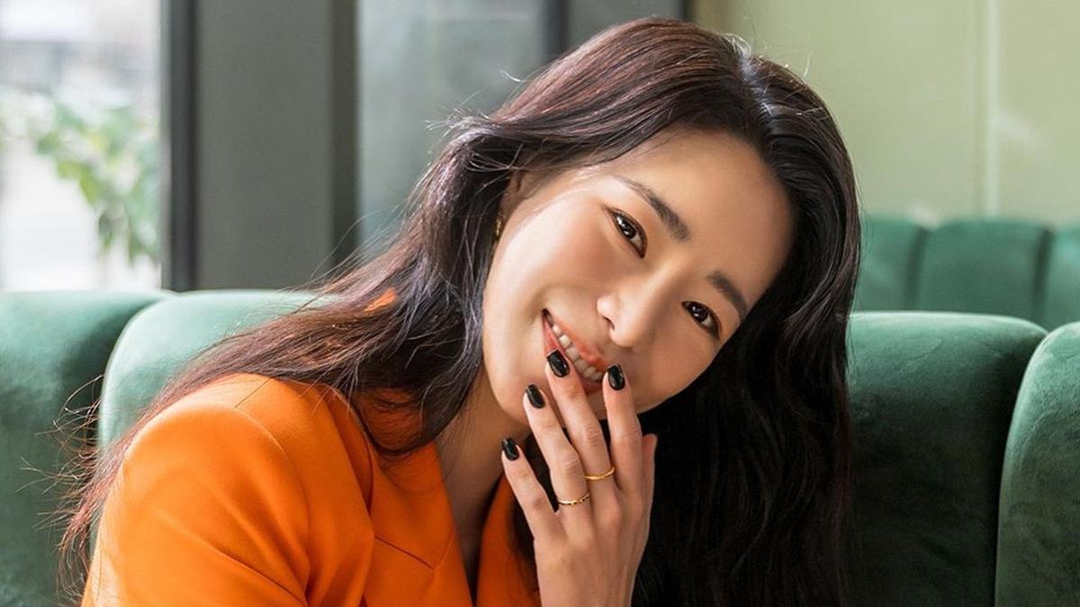 6 Pesona dan Fakta Unik Lim Ji Yeon, Noona yang Akui Pacaran dengan Lee Do Hyun Usai Bintangi ...