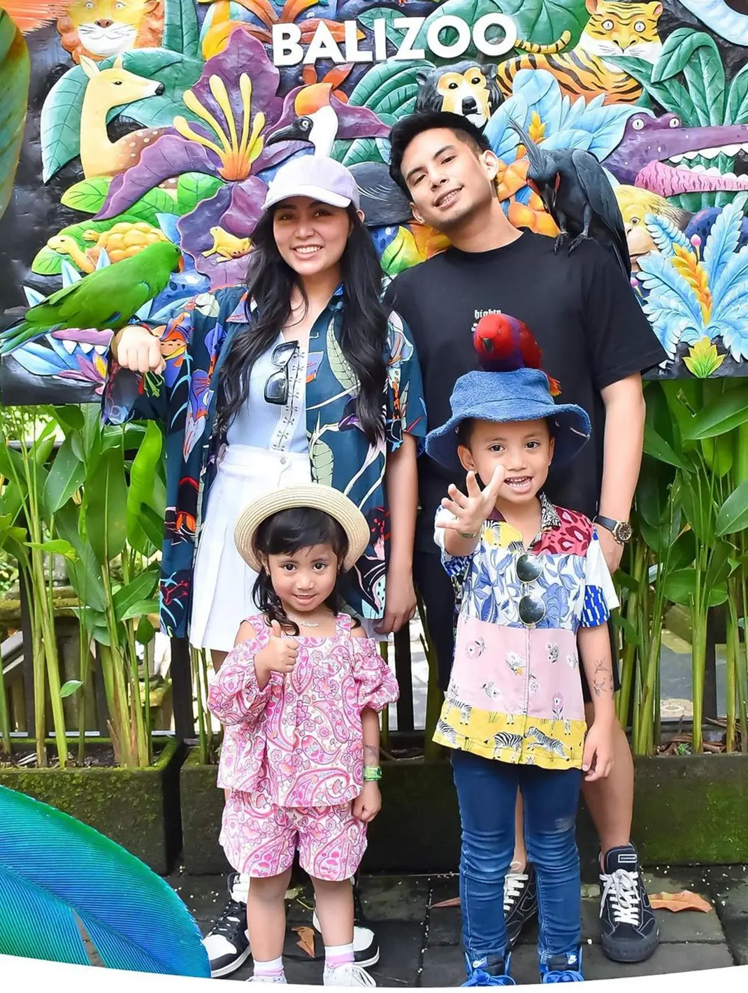 Potret Rachel Vennya dan Okin Ajak Anak-Anak Liburan di Bali, Tetap ...