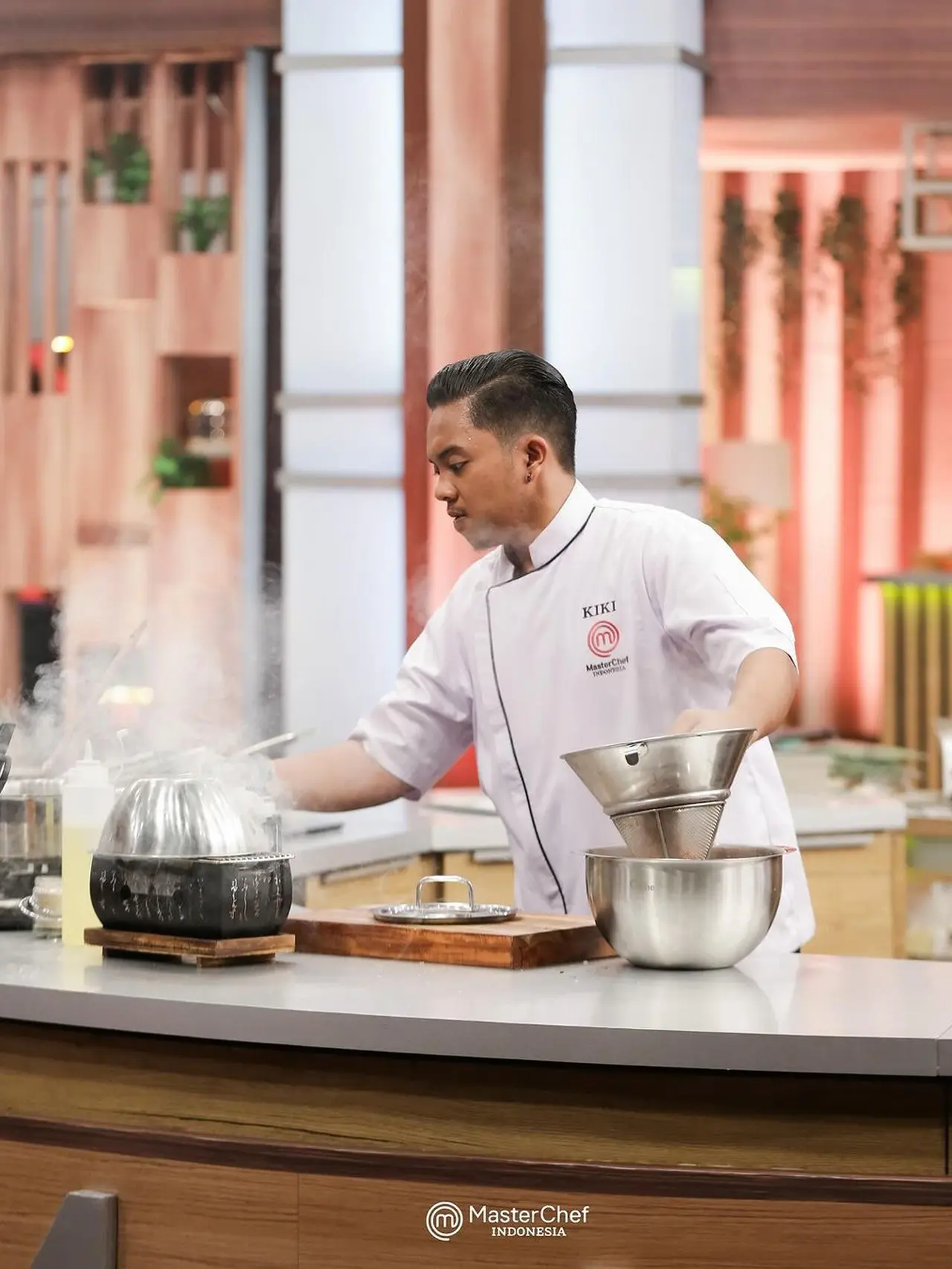 7 Potret Kiki MasterChef Indonesia Season 11 yang Raih Perhatian ...