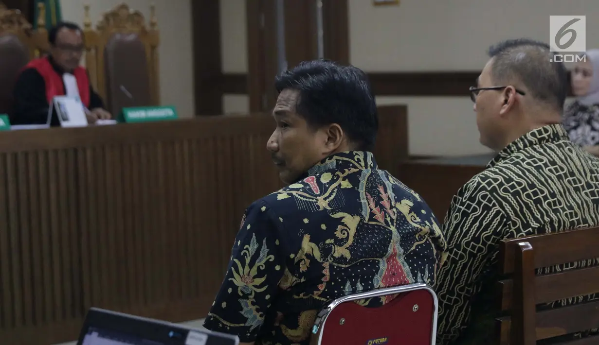 FOTO: Bowo Sidik Pangarso Bersaksi di Sidang Asty Winasti - Foto ...