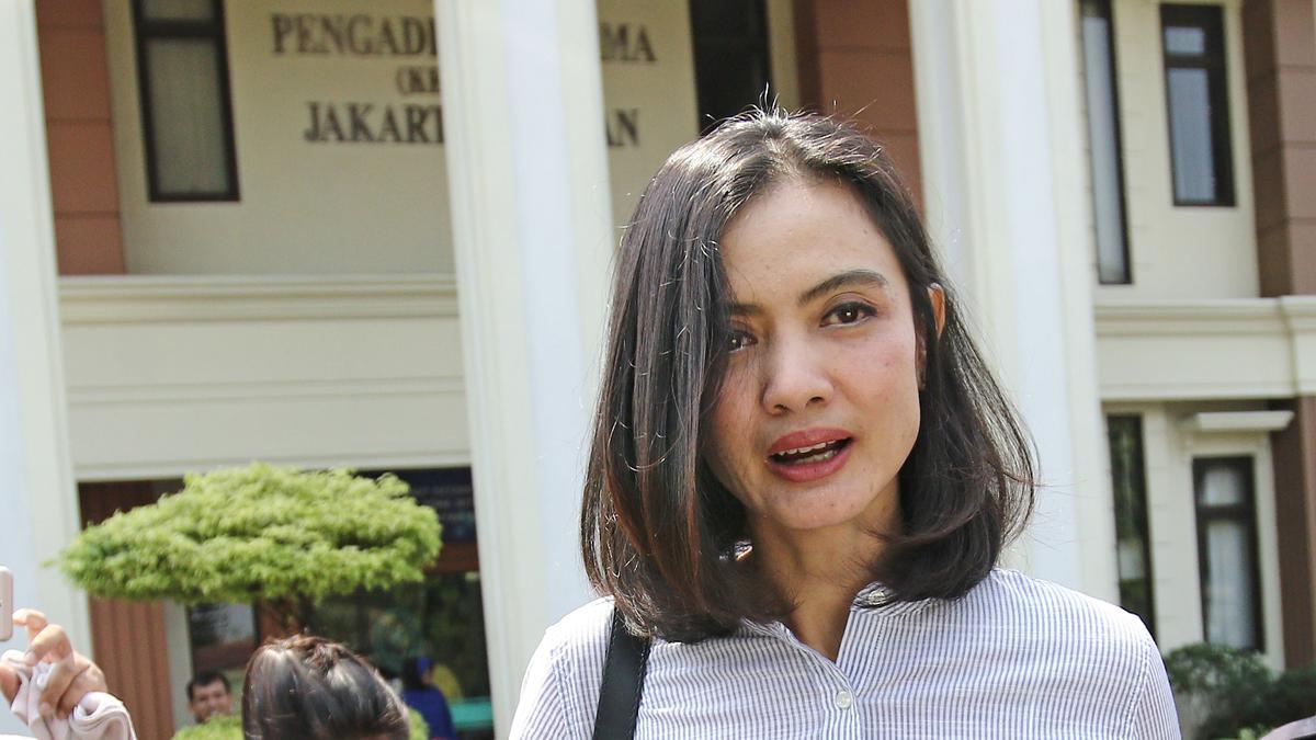 Ade Maya Tak Menyesal Bercerai dari Ibnu Jamil - ShowBiz Liputan6.com