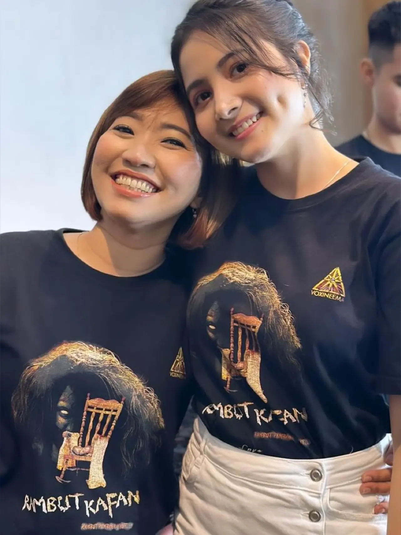 7 Potret Bulan Sutena Perdana Main Film Ini Bikin Ketagihan - Hot Liputan6.com