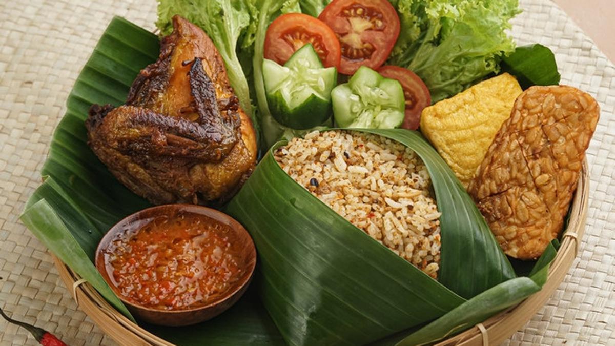 Resep Tutug Oncom Nasi Beras Merah - Food Fimela.com