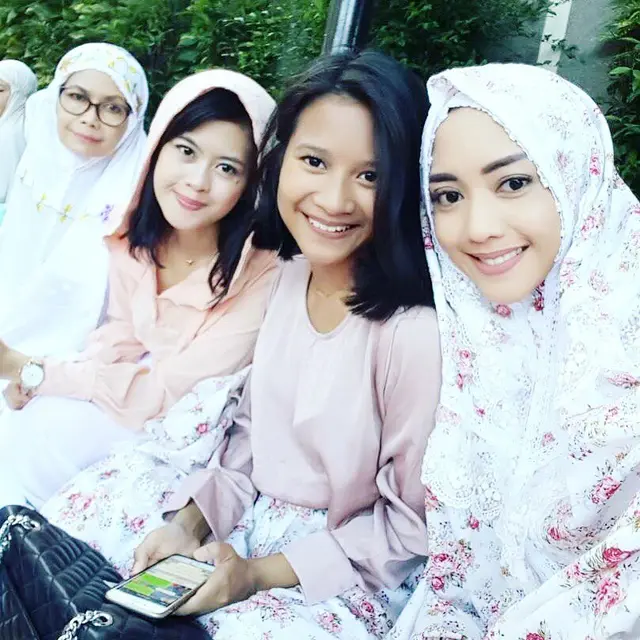 6 Potret Ririn Dwi Ariyanti Tampil Anggun dalam Balutan Hijab, Tuai ...