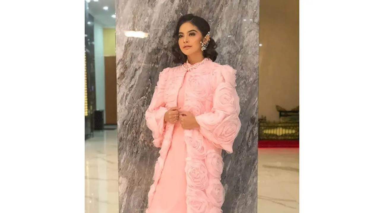 6 Potret Transformasi Tiwi Eks T2, Dari AFI hingga Mau Menikah Lagi ...