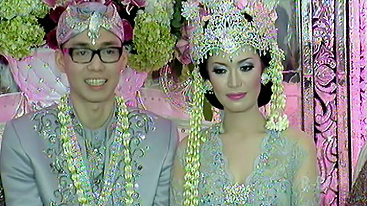 Senandung Nacita-Aji Prasetyo Resmi Jadi Pasutri - ShowBiz Liputan6.com