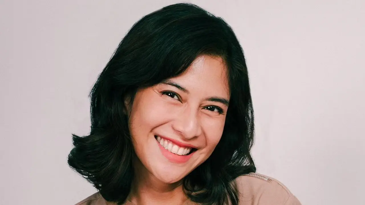 Dian Sastrowardoyo, Artis Cantik yang Miliki Profil Pendidikan hingga ...