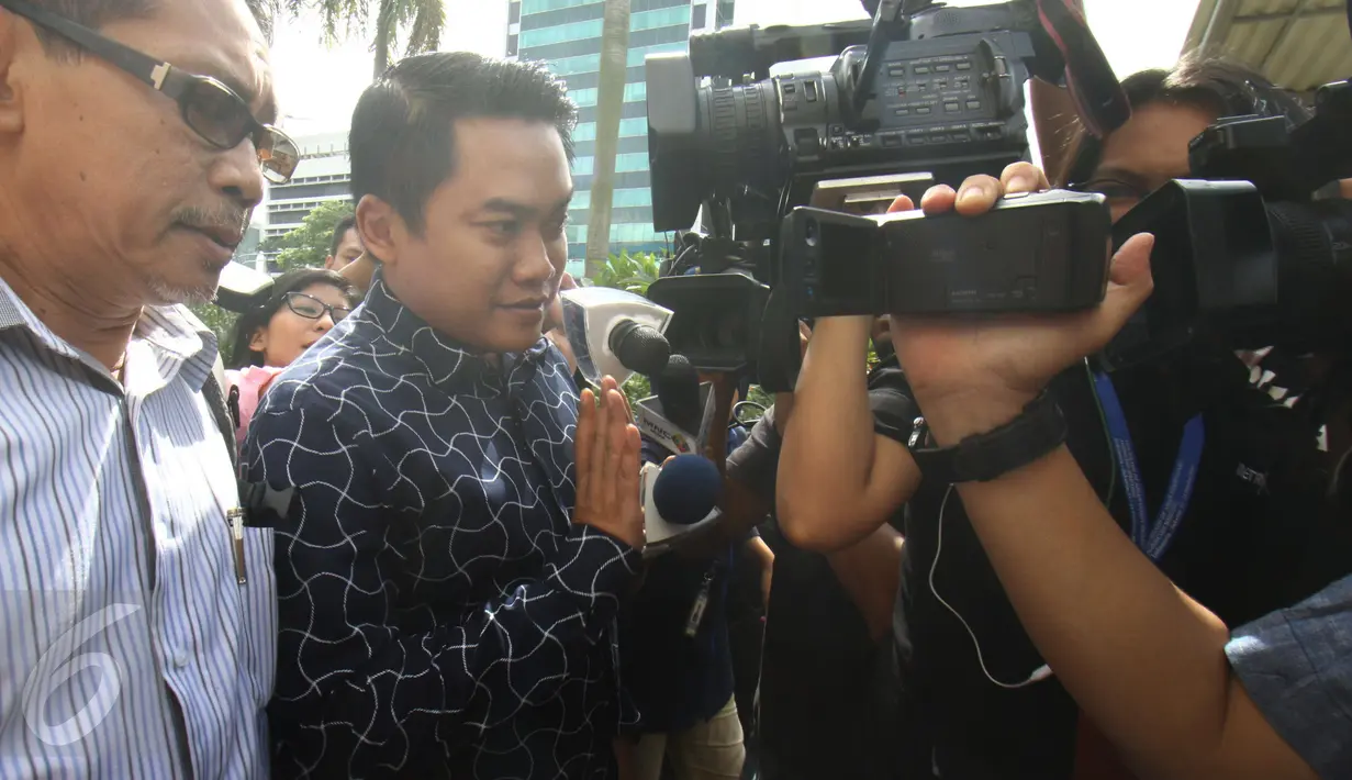 Ekspresi Anak Bupati Klaten Usai Diperiksa KPK - Foto Liputan6.com