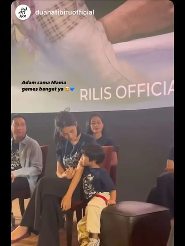 Main Film Dua Hati Biru, 7 Potret Nurra Datau di Konferensi Pers Ini ...