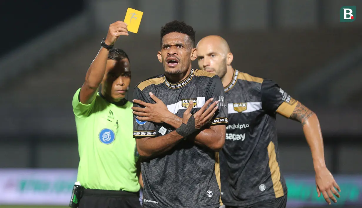 Foto: Tajamnya Duo Brasil Bawa Persib Bandung Hancurkan Dewa United di ...