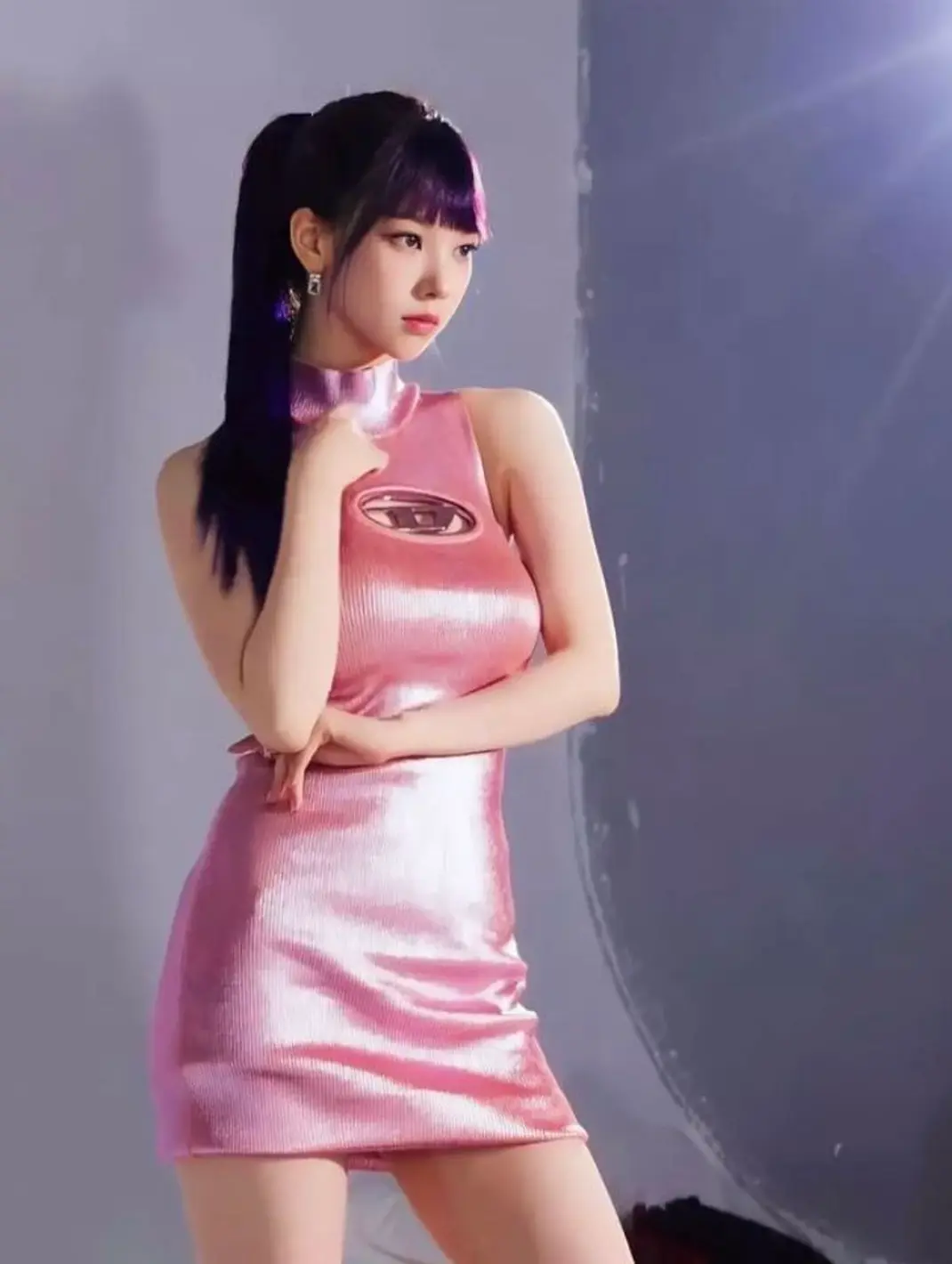 10 Potret Gaya Karina aespa yang Miliki Visual Unreal, Dijuluki Manusia ...