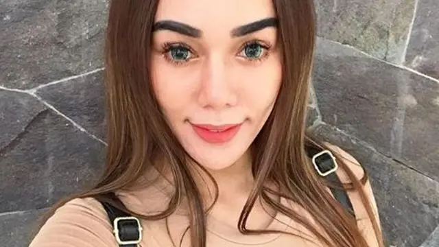 7 Potret Isi Rumah Bebby Fey di Probolinggo, Elegan Bernuansa Emas ...