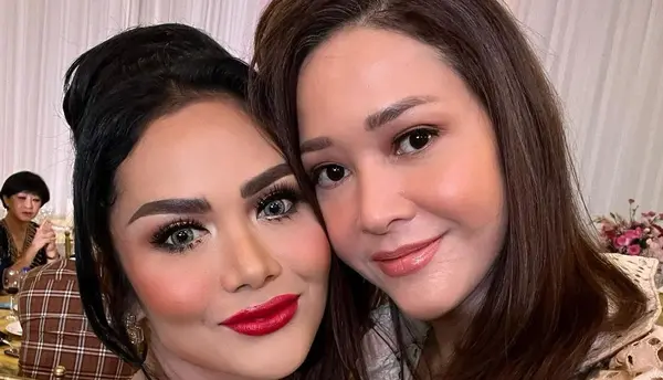 Intip 6 Foto Menggoda Pamela Duo Serigala - ShowBiz Liputan6.com