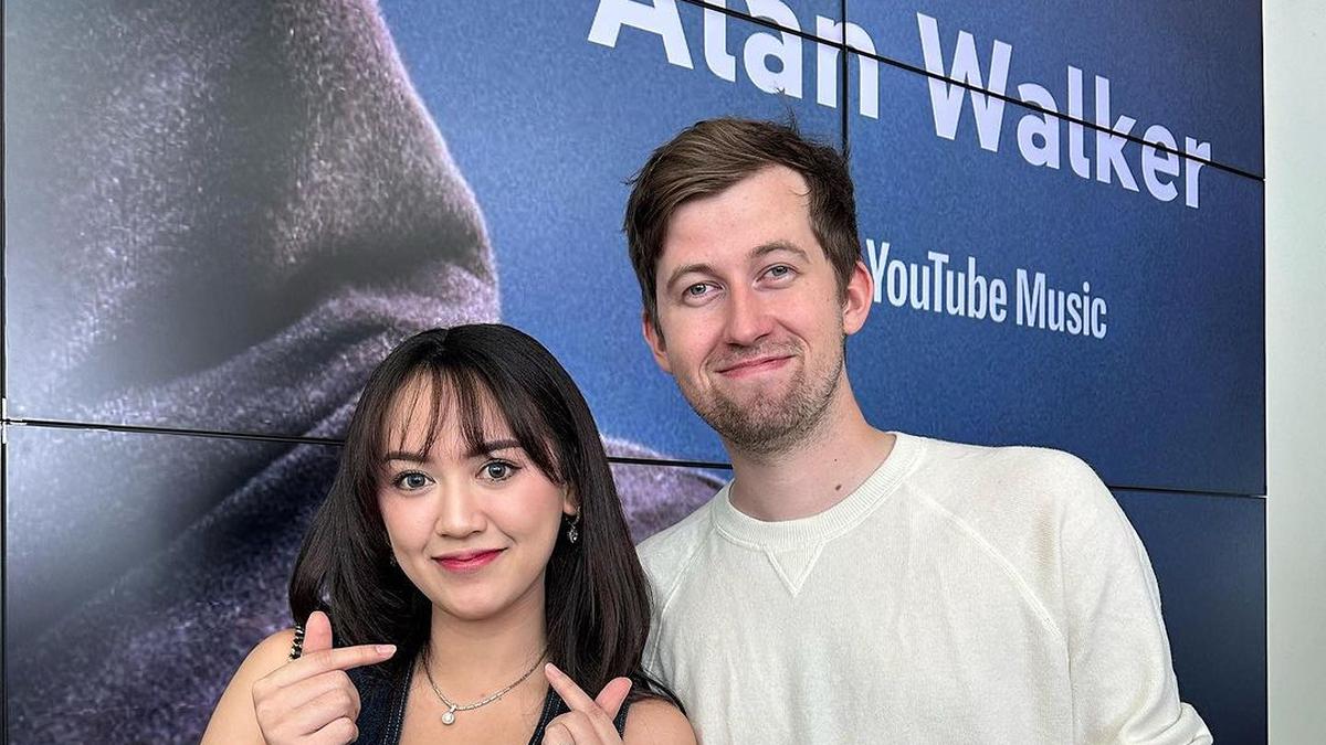 Ketemu Happy Asmara, Alan Walker Antusias Ajak Bercanda Sambil Makan Rendang Padang - ShowBiz ...