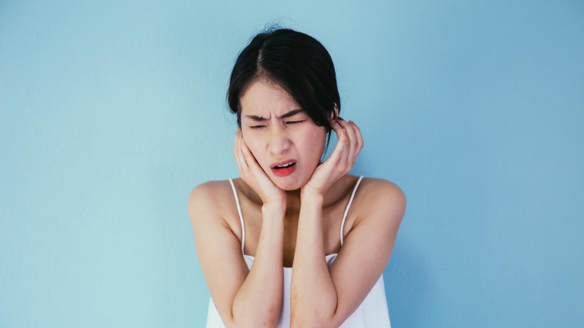 5 Penyebab Telinga Sering Berdengung yang Harus Diwaspadai - Health ...