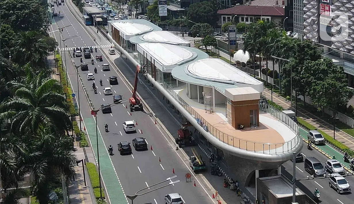 Halte TransJakarta Mirip Kapal Pesiar di Jantung Ibu Kota - Foto ...