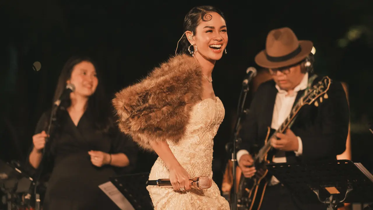 Andien Rilis Album Bisikan Hati Versi Digital Setelah 23 Tahun, Kenang ...