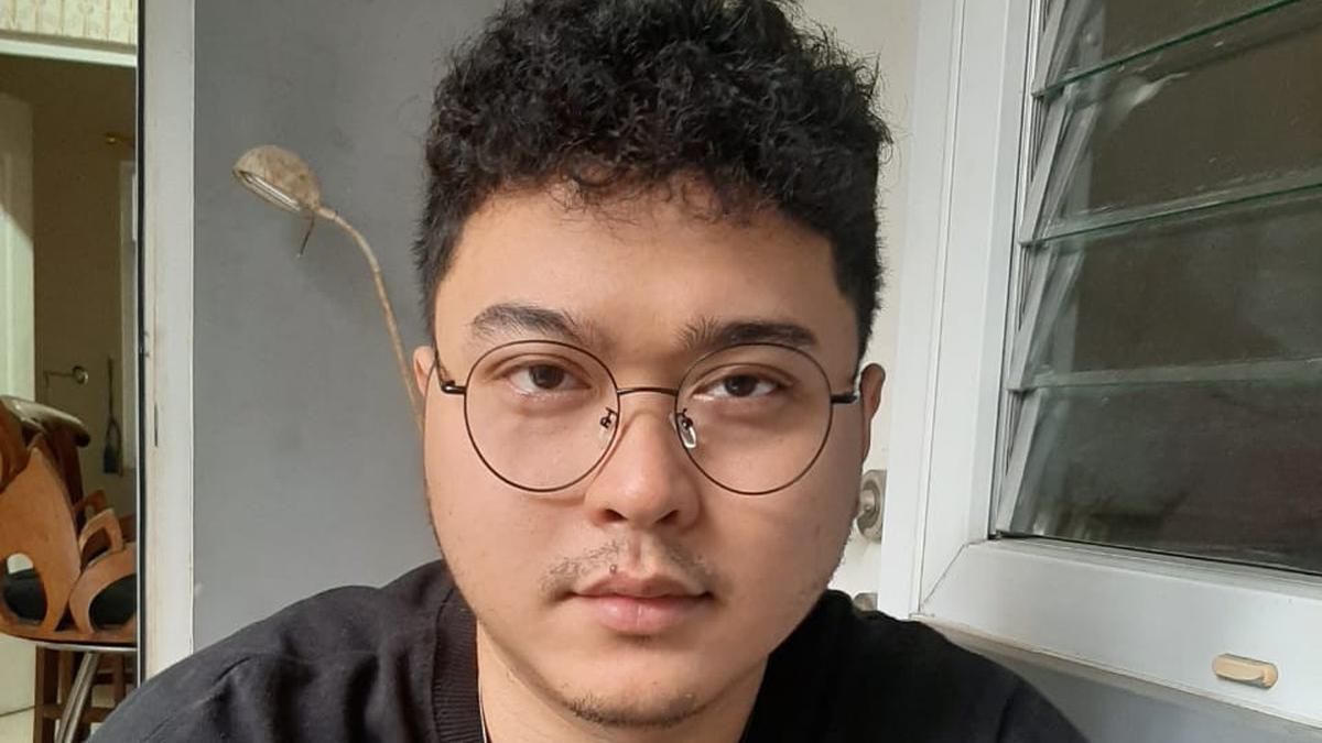 Nando eks Amviby, dari Musik Metal ke Jalur Pop