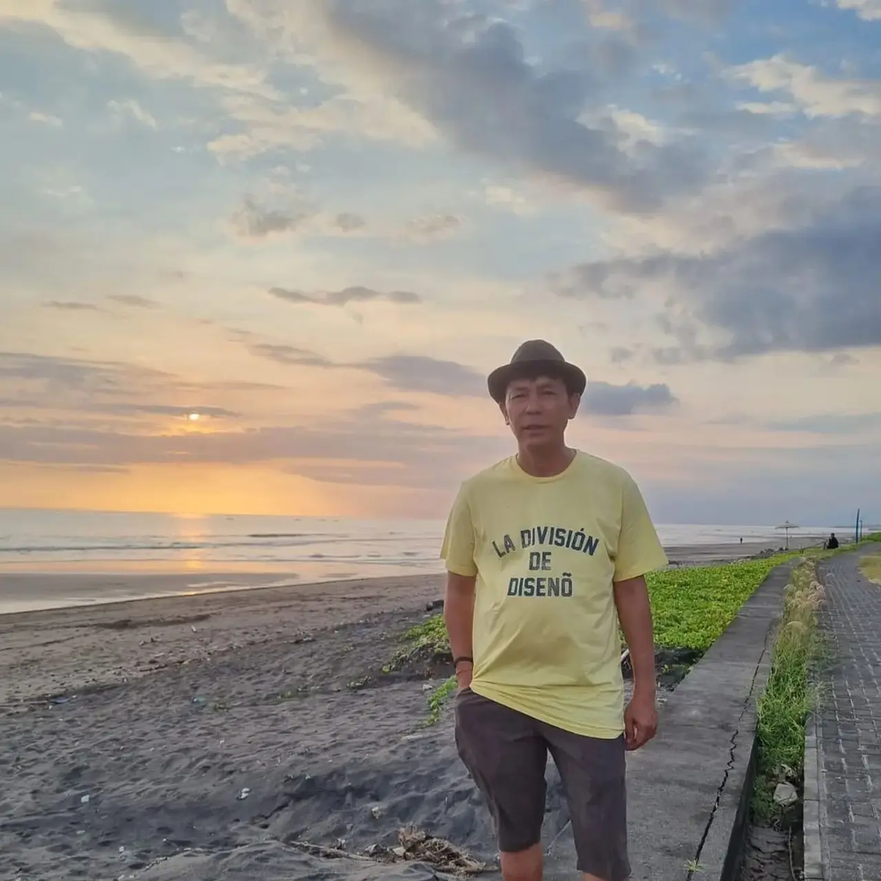 6 Potret Terbaru Pelawak Daus Separo, Populer Lewat Sitkom OB Tahun 2006 - Hot Liputan6.com