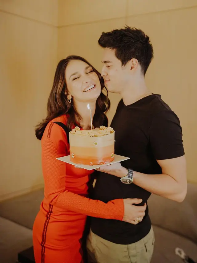 Potret Terbaru 5 Mantan Pacar Prilly Latuconsina, Kiki Eks CJR Jadi Cinta Pertama - Hot Liputan6.com