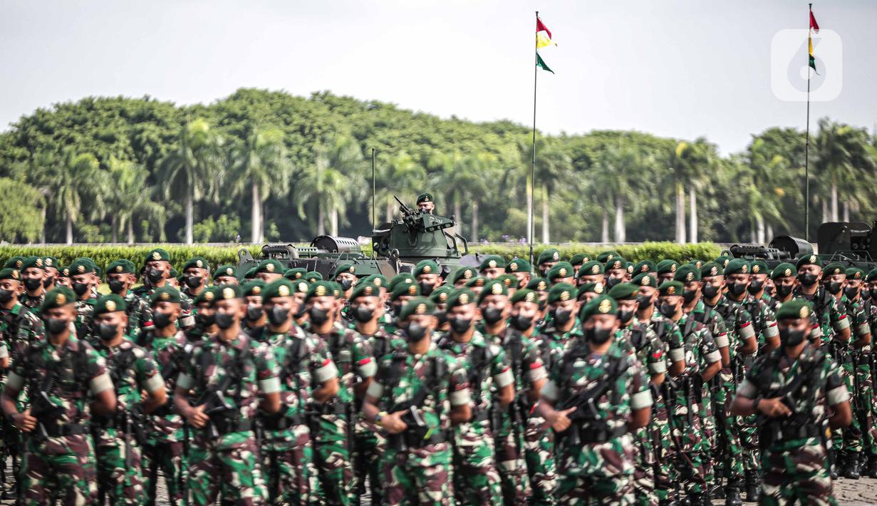 FOTO: TNI AD Gelar Apel Pasukan di Monas - News Liputan6.com