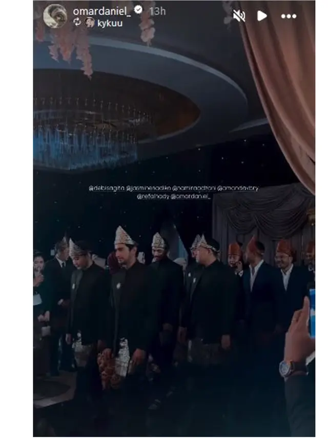 7 Potret Omar Daniel dan Refal Hady di Nikahan Dewi Paramita 'Mici', Jadi Groomsmen - Hot ...