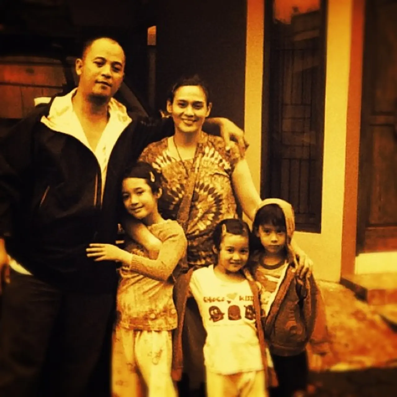 7 Potret Lawas Nurra Datau, Putri Ine Febriyanti yang Kini Genap ...