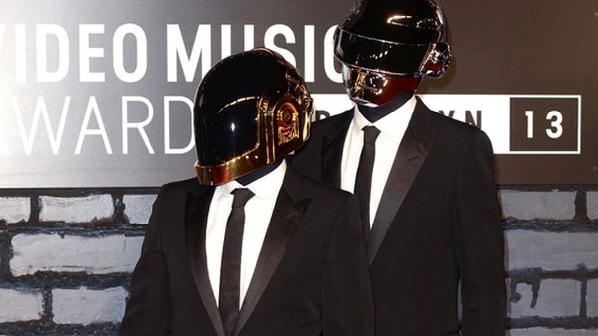 Daft Punk Raih 'Best Pop Duo/Group Performance' Lewat 'Get Lucky ...