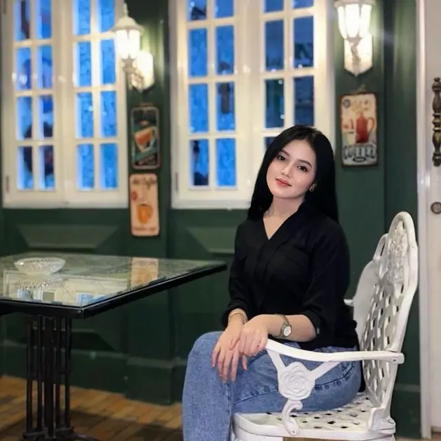 8 Potret Tia Septiana yang Ditolak Syuting, Alasannya Bikin Mandra Kesal - Hot Liputan6.com