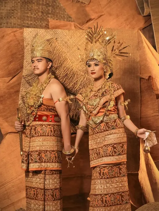 Potret Prewedding Kaesang Pangarep dan Erina Gudono Pakai Baju Adat Lampung, Menawan - Foto ...