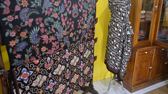 Legenda Pertempuran Mengusir Bajak Laut dalam Batik Cilacap - Regional ...