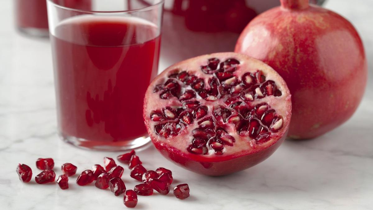 6 Manfaat Jus Buah Delima yang Menyehatkan Tubuh