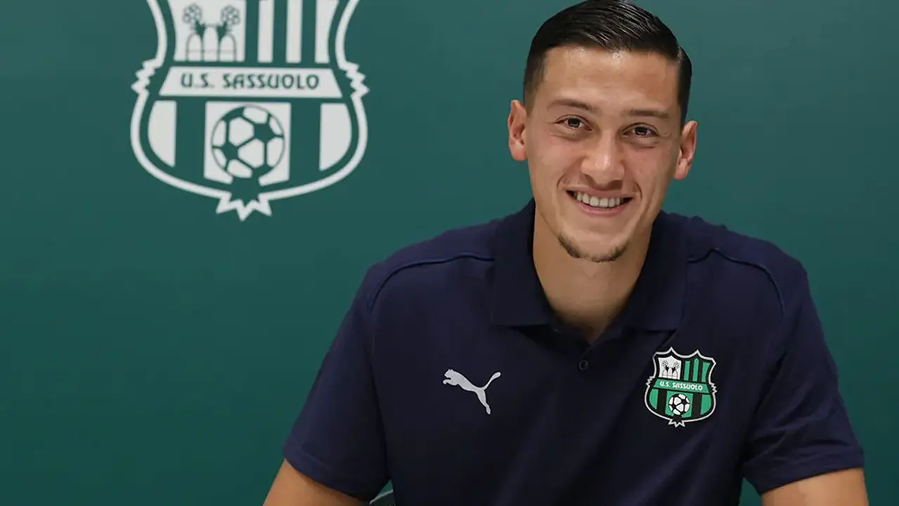 Resmi Berbaju Sassuolo, Il Capitano Timnas Indonesia Jay Idzes Tak ...